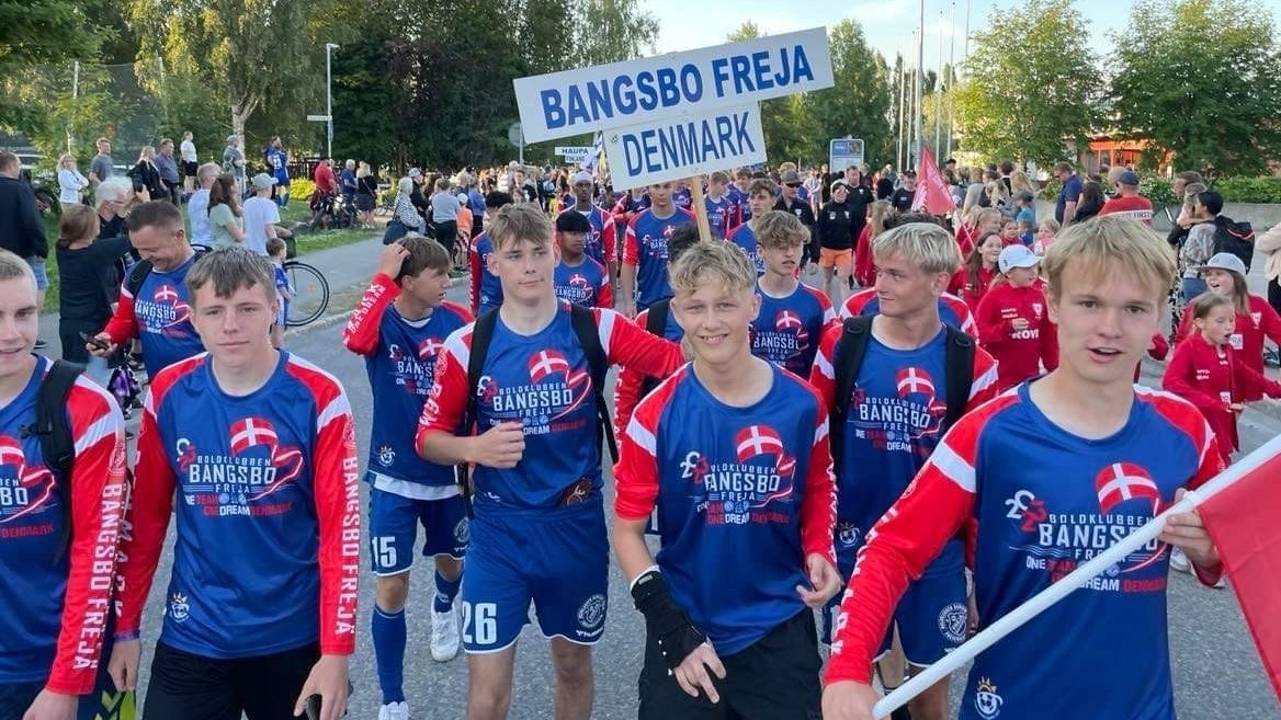 Bangsbo Freja klar til kvartfinalerne under midnatssolen