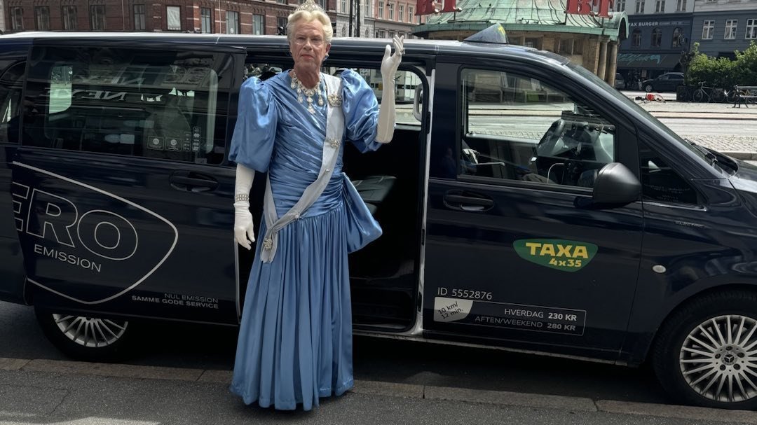 "Dronning Margrethe" besøger Sæby til købstadsjubilæum