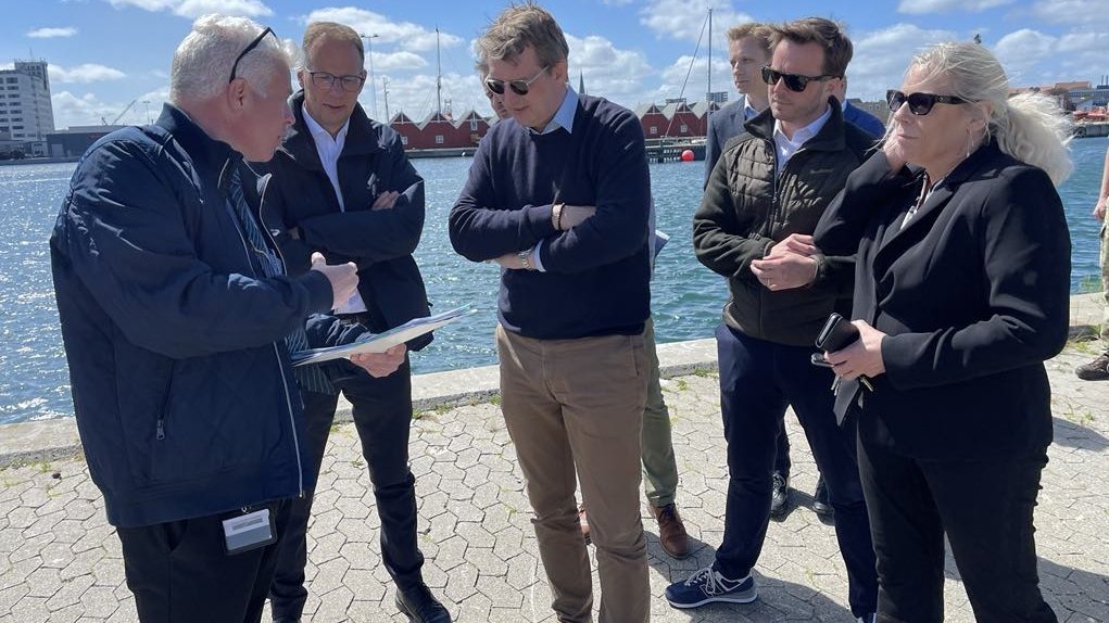 Optimisme i Frederikshavn efter besøg af forsvarsministeren