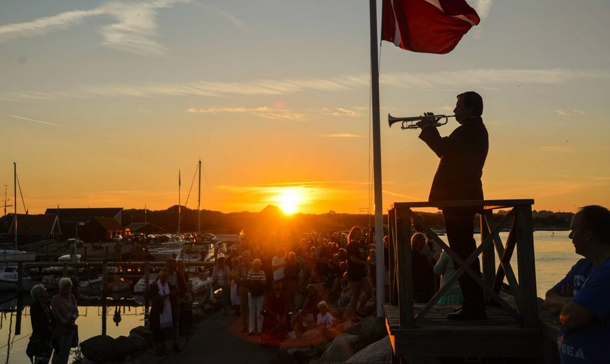 Heksene flyver til Bloksbjerg på direkte tv