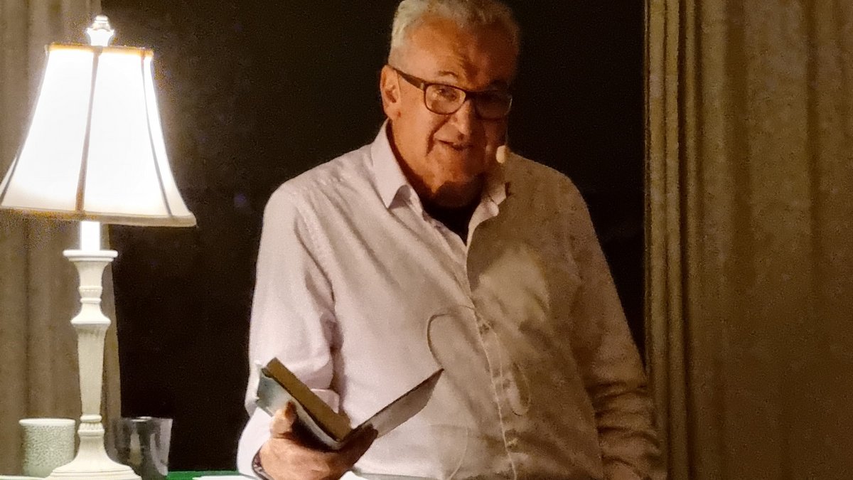 Udsolgt hus til spændende og tankevækkende foredrag med Samuel Rachlin