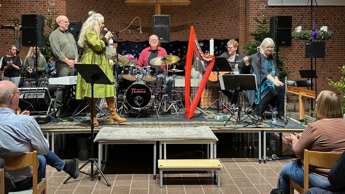 En uforglemmelig jubilæumskoncert med Den Unikke Trio i Abildgård Kirke
