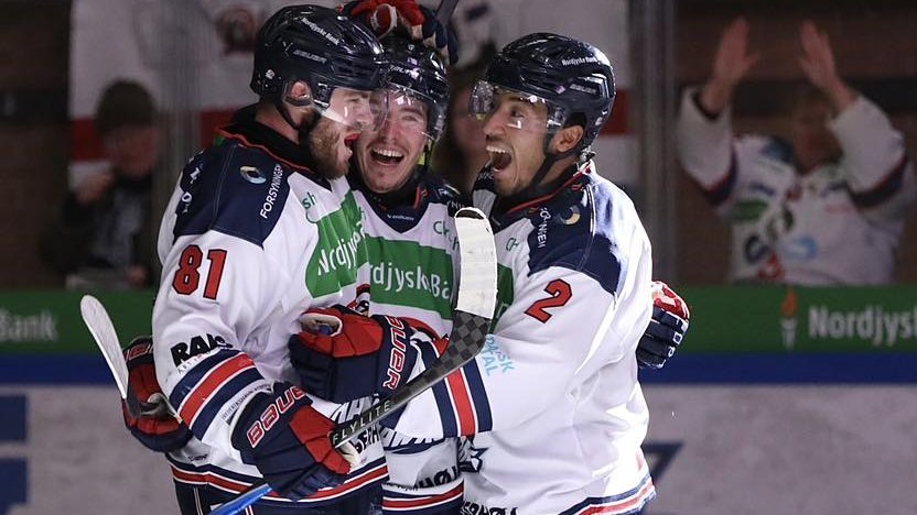 White Hawks imponerer - vinder 7-4 over Herlevs tophold