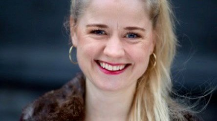 Spændende debatskabende musikalsk foredrag med Frida Jacobi