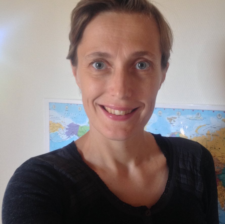 Ny børne-roman handler om to Strandby-piger