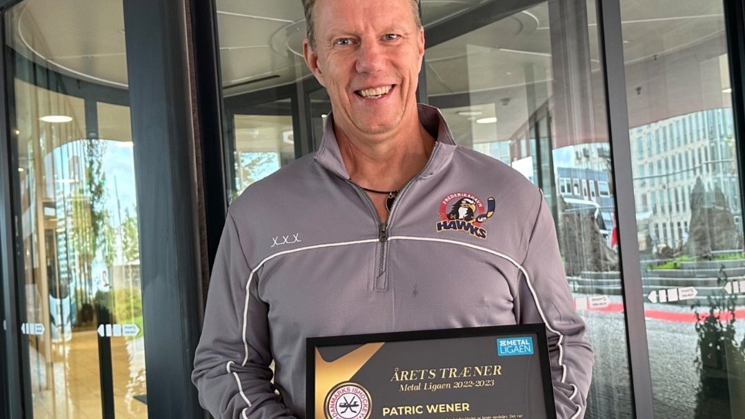 Efter 12 nederlag i 12 kampe: Ledelsen har tillid til cheftræneren