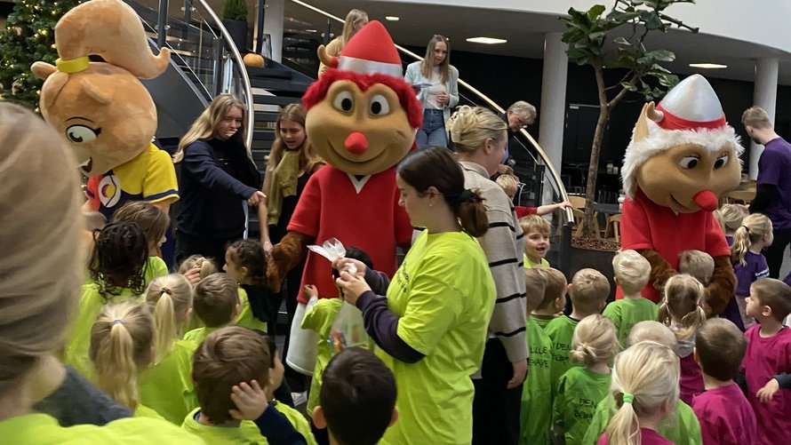 Børnehuset Hånbæk laver særlig gave til alle VM-spillere i Frederikhavn