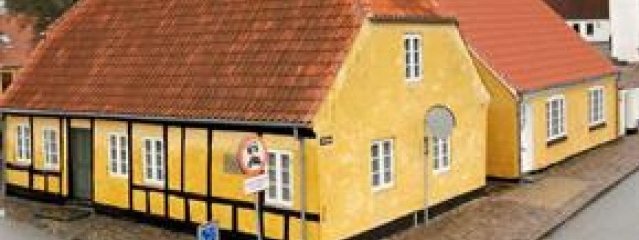 Turistinformation Sæby i det gamle rådhus, tak