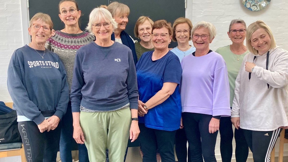 Nina Lewis fejrer 10 års jubilæum som FOF-underviser - men snart ...