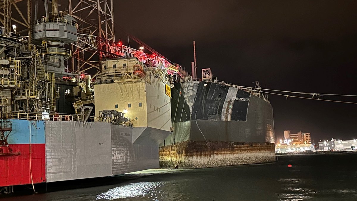 Fire nye trosser sikret på Zafiro - skubbes måske på plads lørdag middag