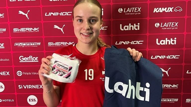 Blackhawks-dominans i VM-åbningskamp, da Danmark hentede pligtsejr