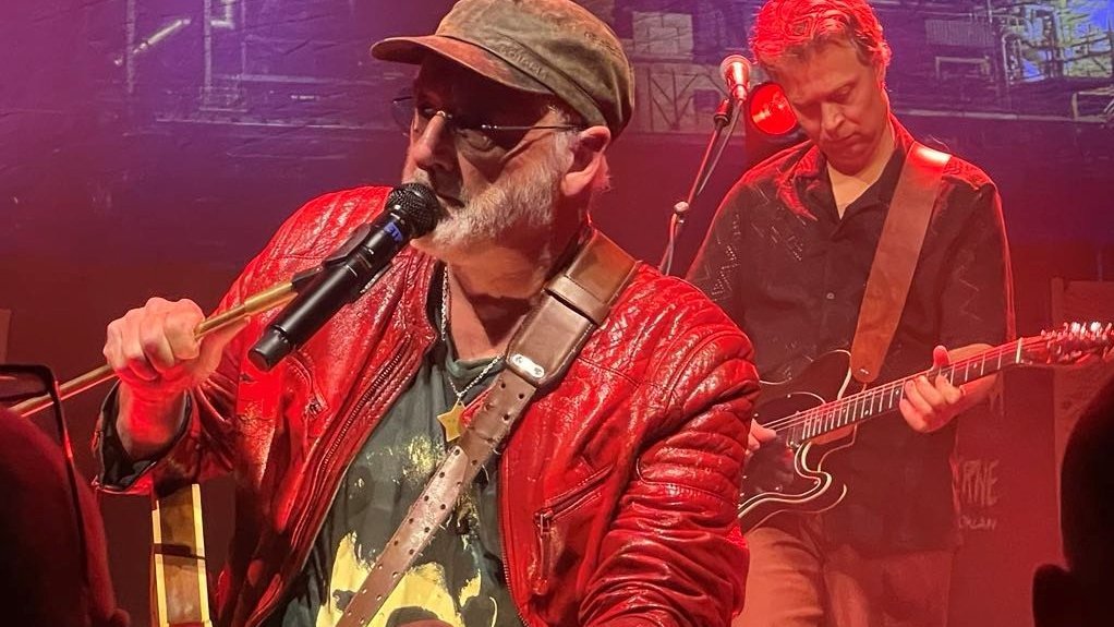 Kvalitet fornægter sig ikke: Forrygende koncert med Allan Olsen