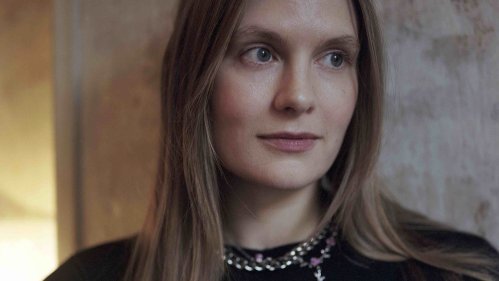 Forfatterforedrag: Emma Holten om sin anmelderroste bog "Underskud"