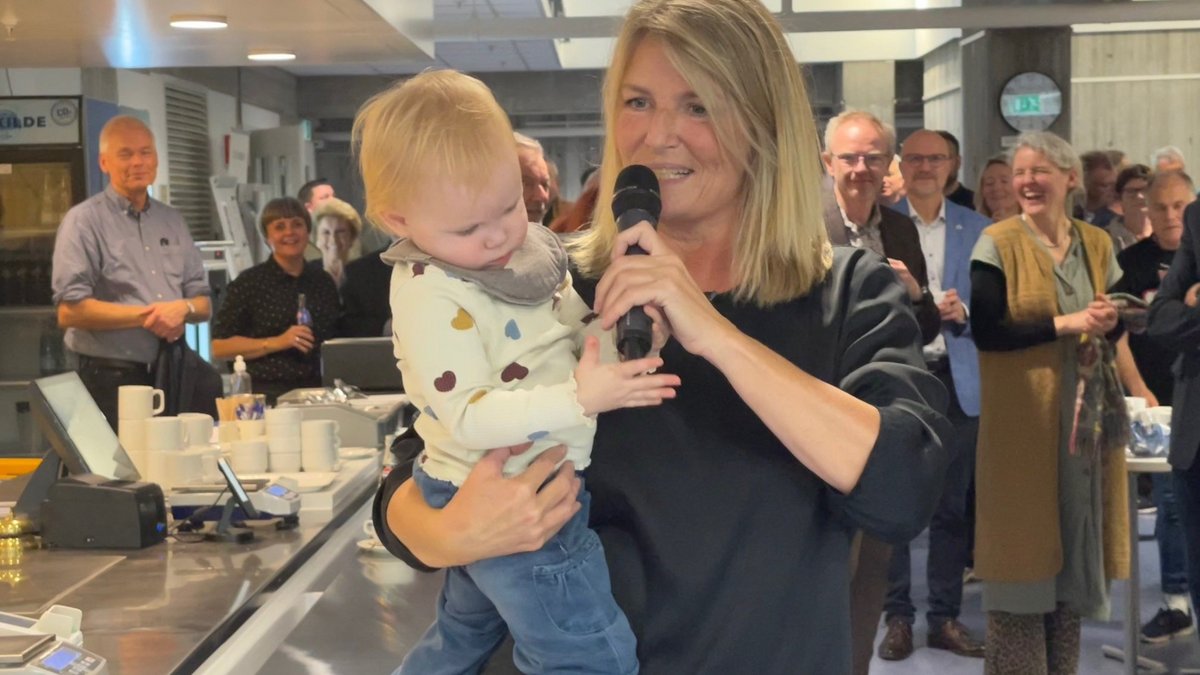 Lang kø og stående bifald til Birgit S. Hansens afskedsreception