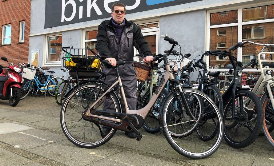 El-cykler overhaler knallerter og scootere