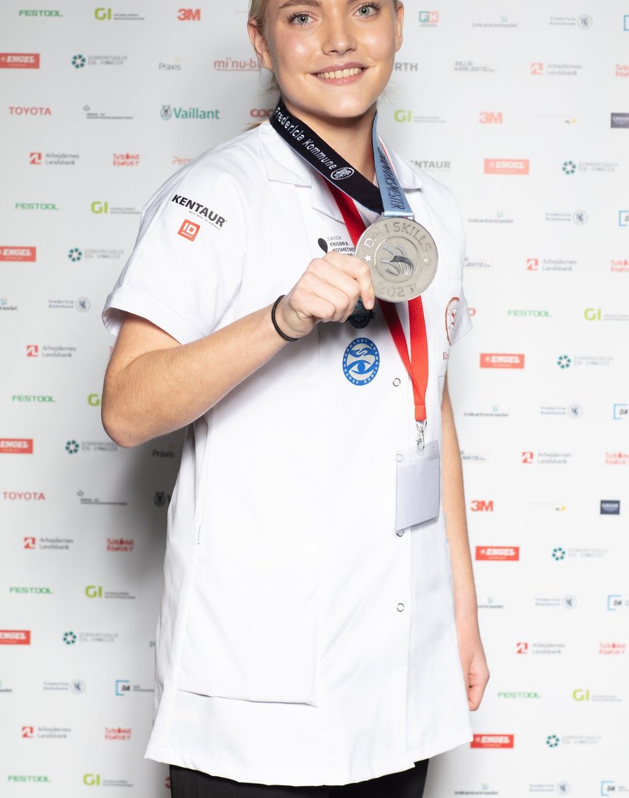 Sophia fra Skagen stryger til tops ved DM i Skills